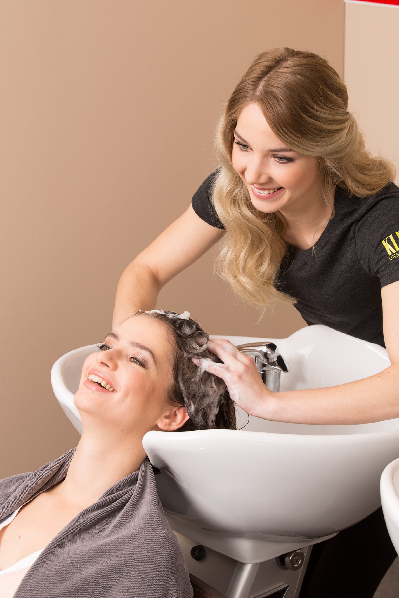 Lehrling FriseurIn | KLIPP Frisör GmbH | Jokira Friseurjobagent